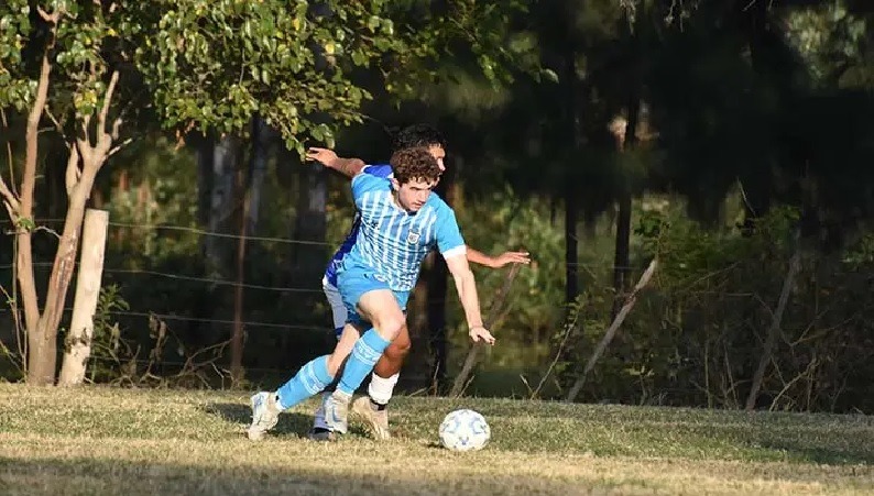 Thomas Manuel debutó y es el primer australiano en jugar en el “lobo ...